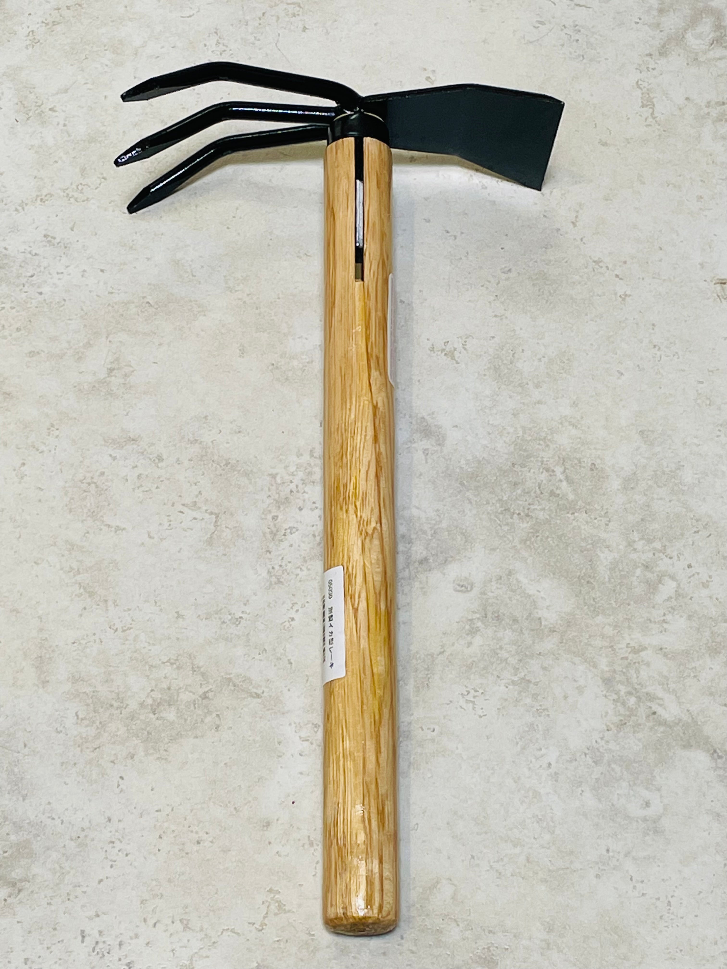 Cuttle Fish Hoe – Plant Material